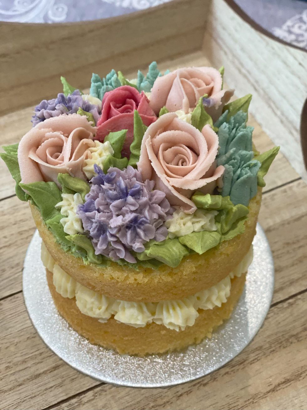 Floral Cakes & Window Boxes - Cakes by The Bunch